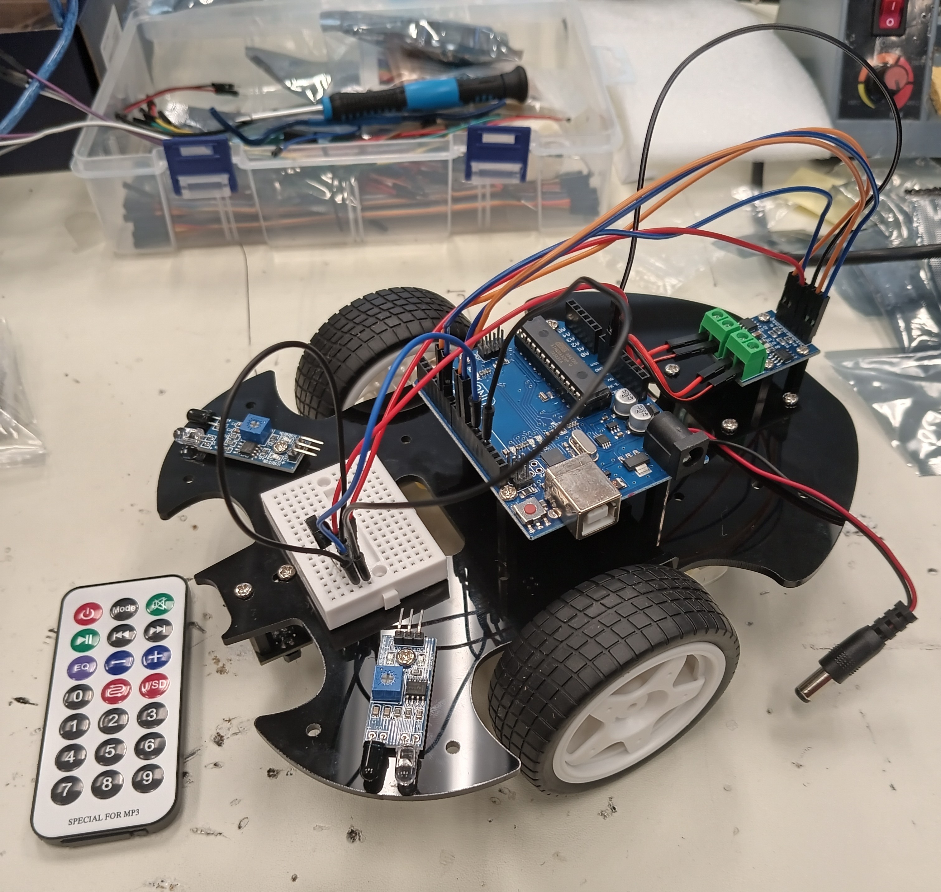 A.I. Powered Claw Car | Zia-s-Bigger-BlueStamp-Portfolio-